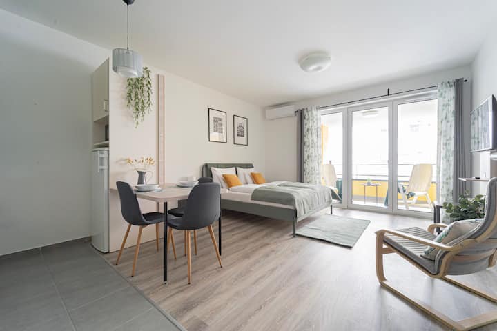 Westside Garden Studio Apartment By Urbanrent - Budapest