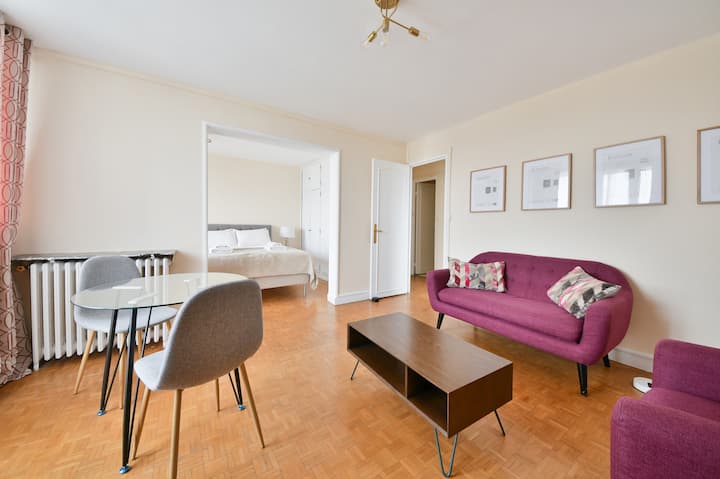 Vibrant 1br With Balcony And View Of Eiffel Tower - Bercy Village