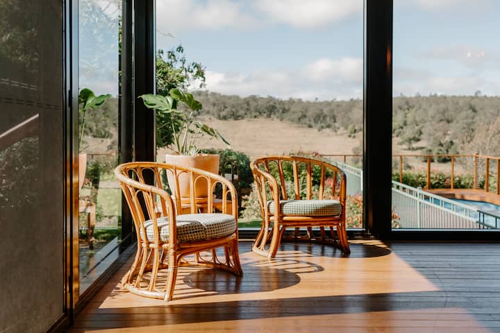 Hillview House & Cottage At Bunnyconnellen - Crows Nest