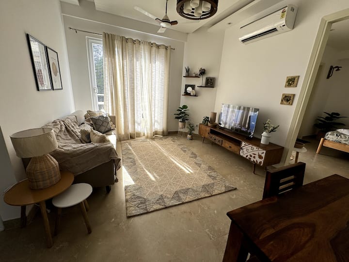 Peaceful & Luxurious Apartment Nr Delhi Airport - New Delhi