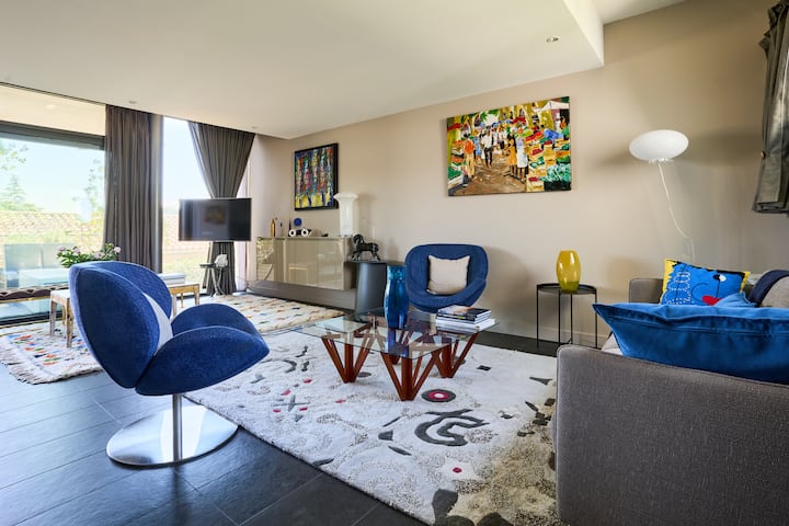 Sérénité Au Fil De L'eau: Appartement De Standing - L'Isle-sur-la-Sorgue