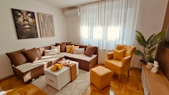 Medison (2 Bedrooms + Workroom) - Belgrado