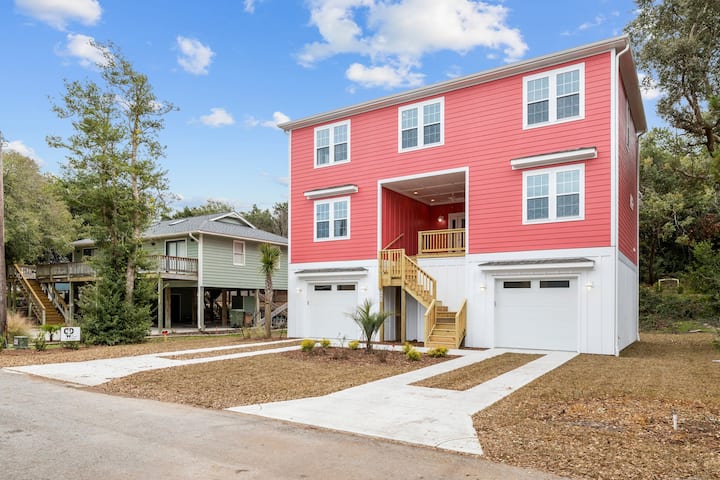Sea Plaza- 2 Spacious Soundside Homes - Emerald Isle, NC