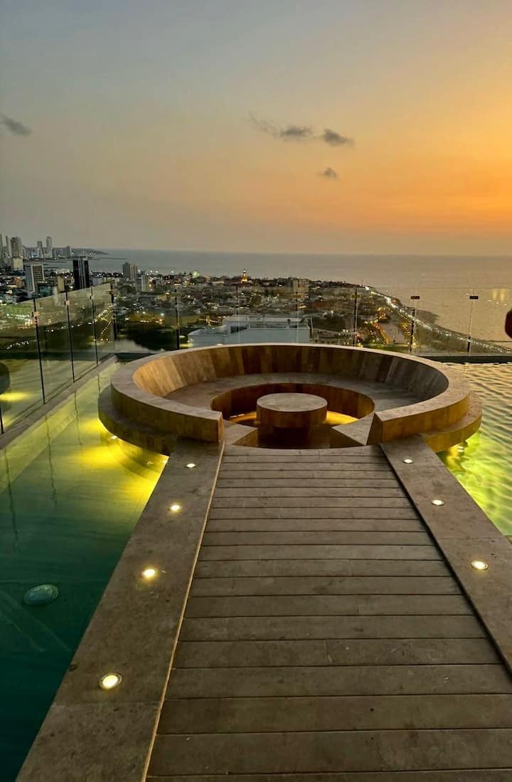 Cozy Ocean View Apartment - Cartagena, Colombia