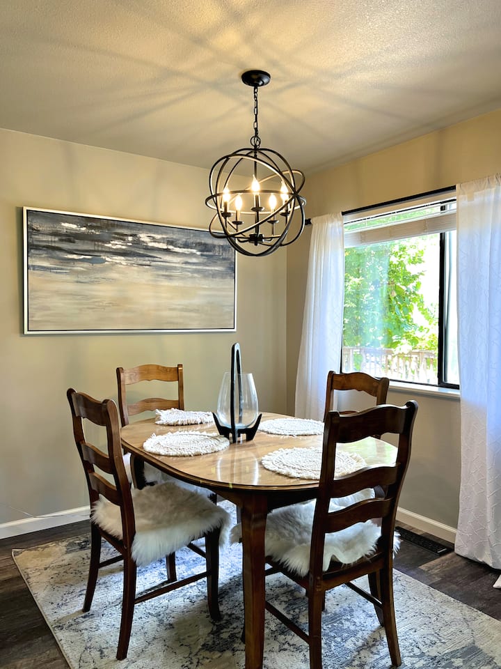 Twin Oaks Cottage - Scribe Winery, Sonoma