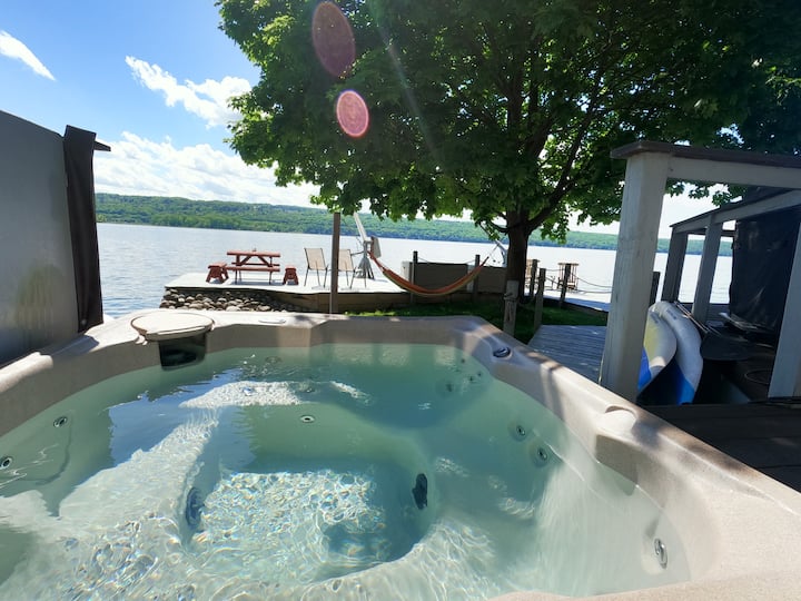 Scenic 3b/3b Lake Home W/ Dock, Hot Tub, And Sauna - Ithaca, NY