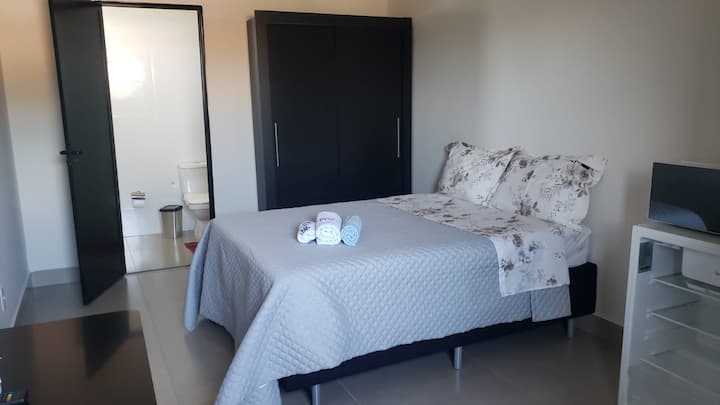 Apartamento 09 Rib Preto Kitnet Wi-fi Ar Condic - Ribeirão Preto