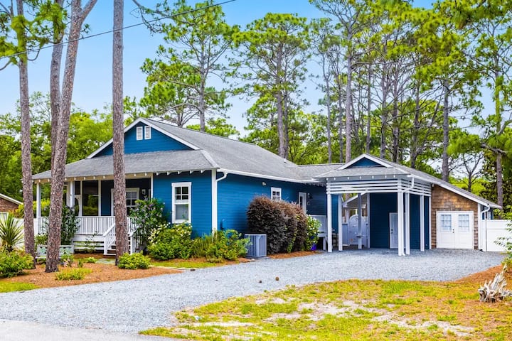 The Southport Cottage W/hot Tub & Fire Pit! - 사우스포트