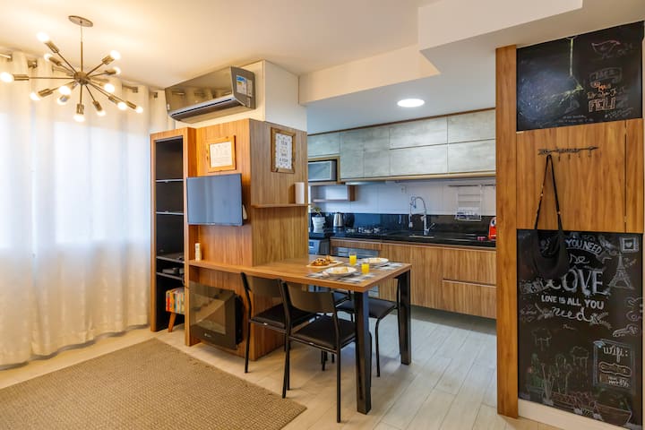 Cozinha Equipada, Lava-seca, Vaga Piscina Academia - Porto Alegre