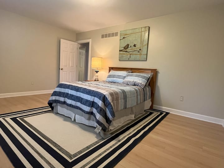 Charming 3br Rochester Rental - Rochester Hills, MI