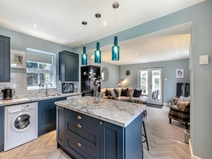 House In Bakewell, Derbyshire - Bakewell