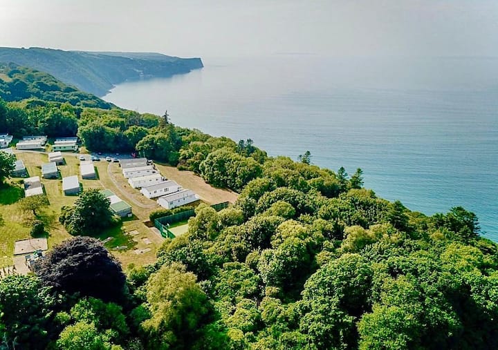 Serene Sea Valley - Clovelly