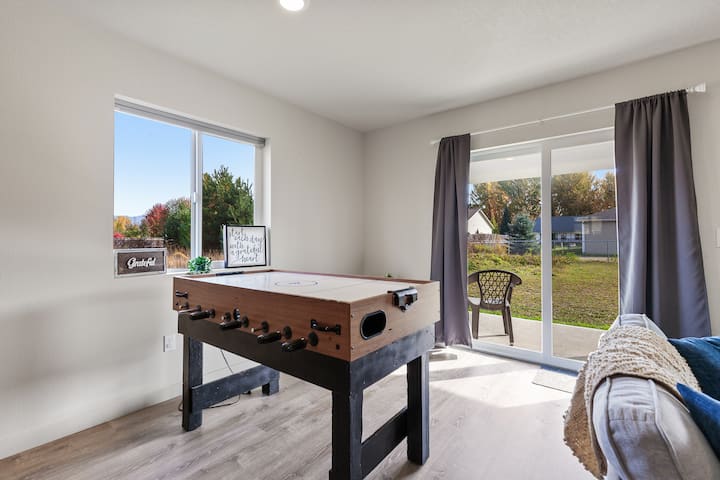 Mtn View Getaway - W/ Hot Tub, Close To Schweitzer - Lake Ponderay, Ponderay