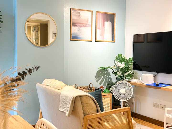 Azure Paradise W Netflix Karaoke & Games Near Naia - Parañaque