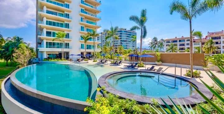 New Luxury Penthouse In V Marina Vallarta 3bd, 2ba - México