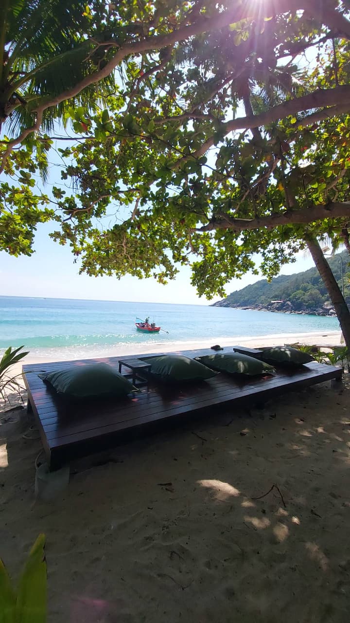 A Hidden Beach-access By 4x4, Or Boat, Or Trek - Ko Pha-ngan