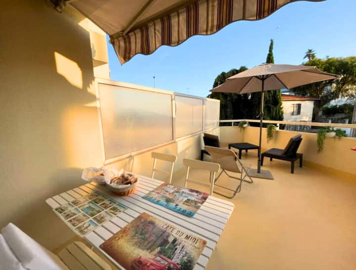 Orizzonte Di Domani : Apt 4 Prs, 50 M Plages - Antibes