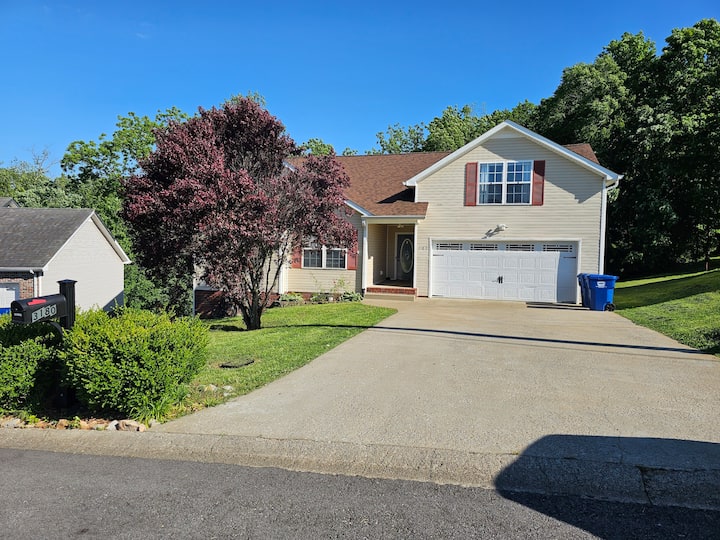 Ranch Style House - Clarksville, TN