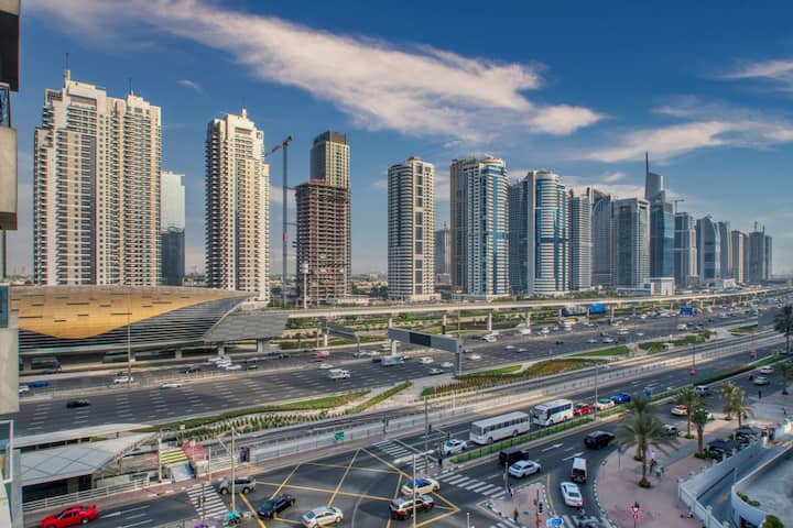 1bedroom In Marina With Metro & Tram Access - Dubai