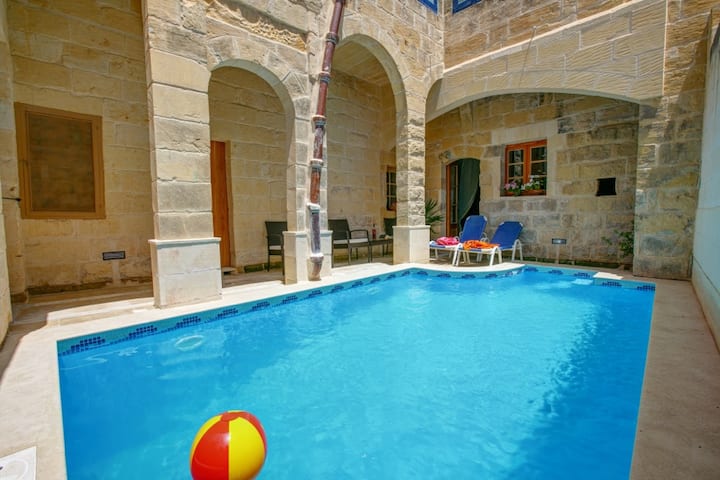 Ta' Grezz Tradional Farmhouse - Malta
