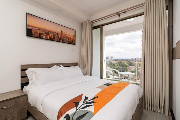 Luxe Studio |Gym & Golf Simulator Near Yaya Center - Nairobi