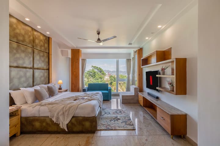 Luxe 2 Bhk Pet Friendly Apartment W/ Mountain View - Kasauli