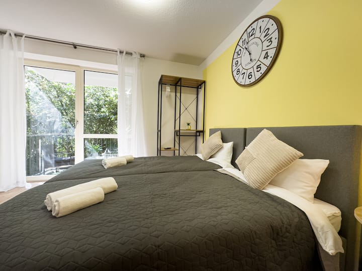 Immostay Room - Parking & Wifi & Near Mercedes - Achim