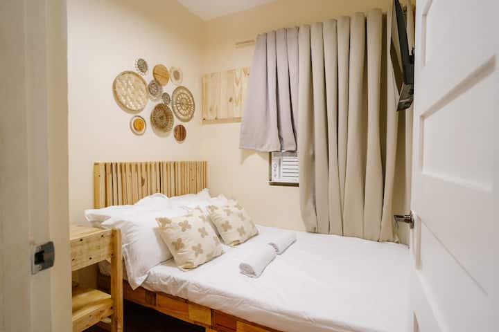 Convenient Road Side Home Near Ceres Terminal - 3 - Iloilo City