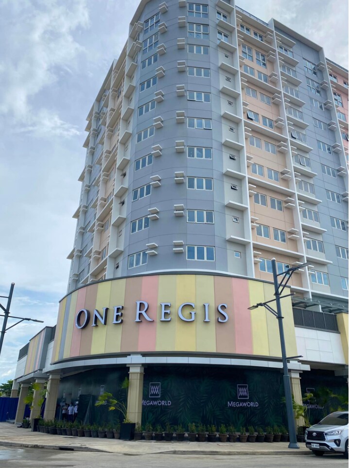 One Regis Condominium - WIFI, Pool, Gym - Unit 5I - Condominiums for ...