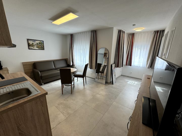 Modern & Central Apartment Close To Airport - Leinfelden-Echterdingen