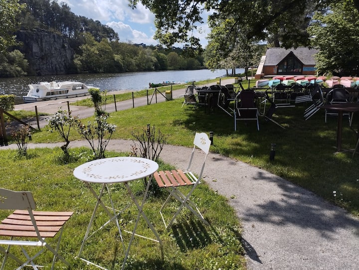Unique - Rare : Au Cœur De L'ile Aux Pies - Vue - Redon