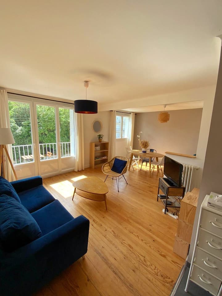 Standing & Sérénité – T2 Avec Parking & Balcon - Nantes
