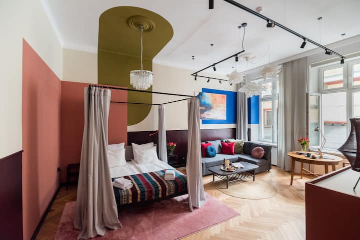 Quiet Luxury On Floriańska - Cracovia