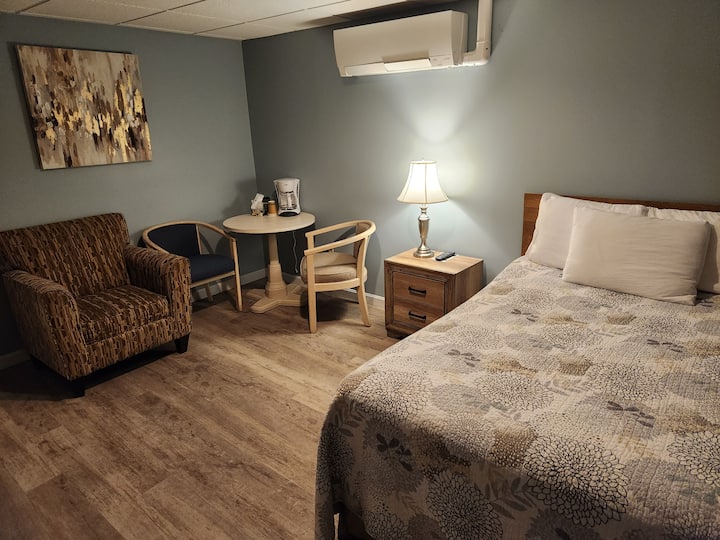 Charming Family Suite Located Near Its 83 Trail - Edmundston