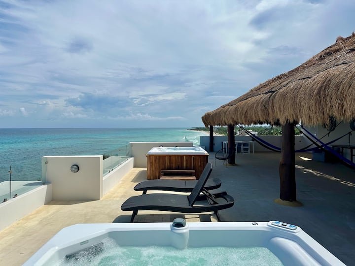 Stylish Beachfront Apartment For Families - Puerto Morelos