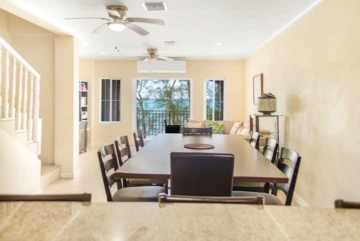 New Beach Front Condo - Nasáu