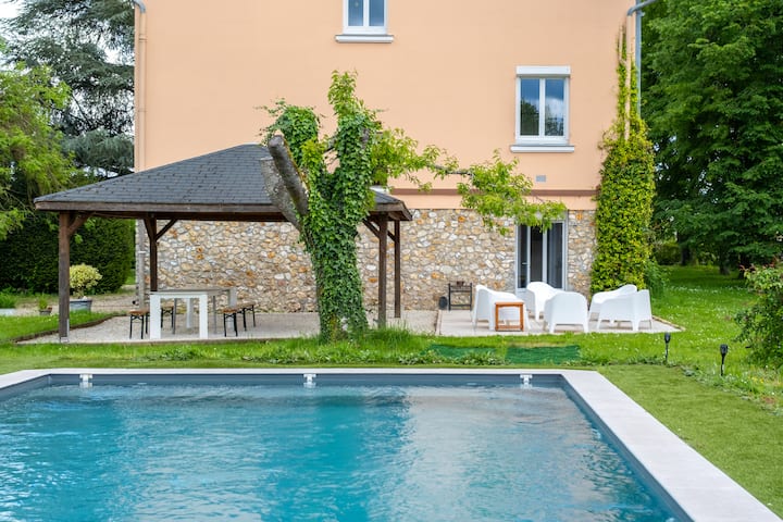 Villa Xxl - Piscine Chauffée Le Paradis Familial ! - Aubigny-sur-Nère