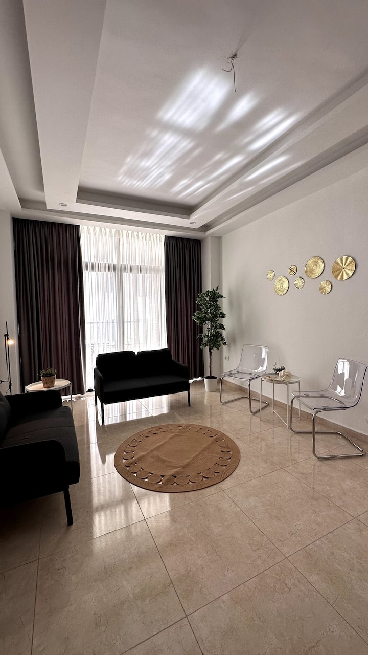 Modern & New 3-br Entire Apt - Prime Location! - Jordan