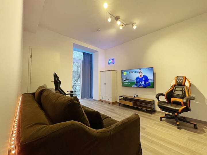 Jay-bnb - Ps5 Gaming Apartment Mit 55 Zoll Uhd Tv - Dortmund