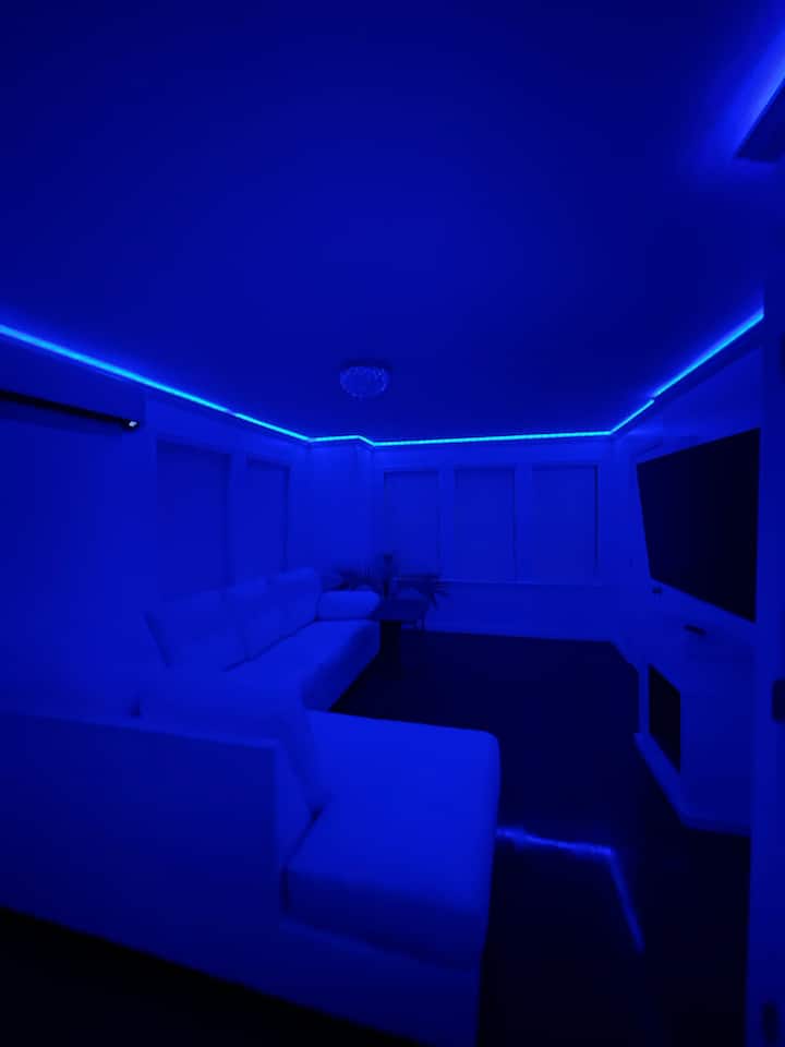 Clean And Cozy 5 Star - Boston, MA
