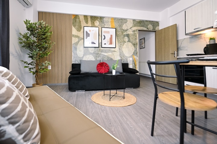 Old Town Comfort: Relaxing 1br Apartment - 布加勒斯特
