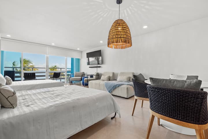 Peaceful Oceanfront Apt With Pool At Marina Lanais - Fajardo