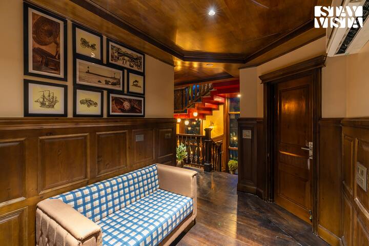 1br @Riverside Chalet W/lawn & Bonfire In Tangmarg - Gulmarg