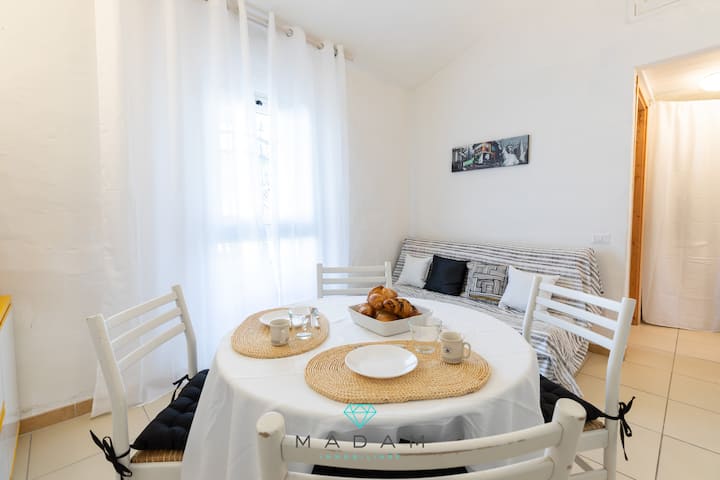 Casa Di Luca A Baia Caddinas - Golfo Aranci