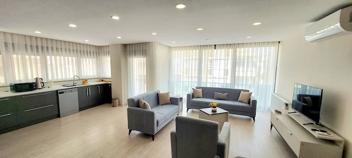 12 Central Location, Close To Beaches And Anywhere - Turkey