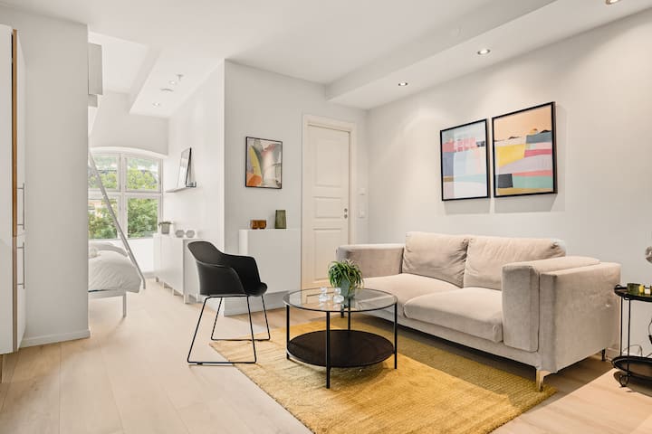 Historical Building I 100m To University Museum - Bergen