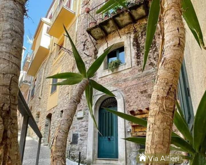 Casa Storica Centro Borgo Medievale Di Montagna - Castelbuono