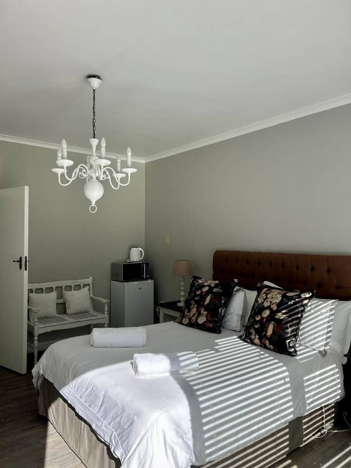 Enchanted Guests - Oudtshoorn