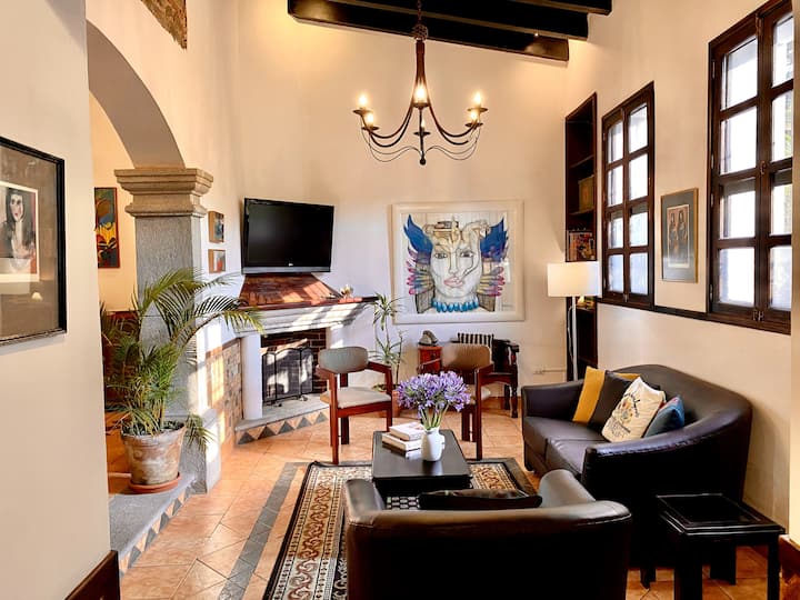 Casa De Ensueño En El Centro De La Antigua -