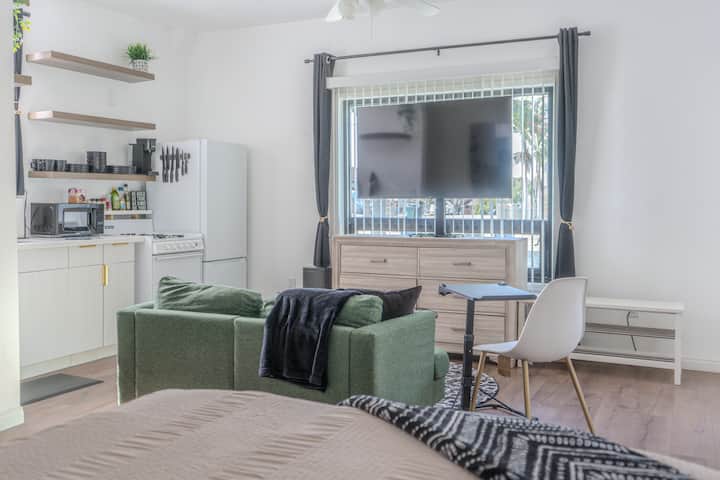 Ideal Urban Retreat - San Diego, CA